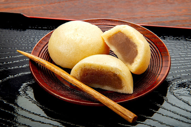 Manju Buns: Japanese Confectionery that's Sweet - and Steamy